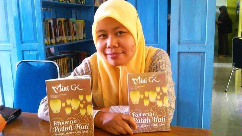 Penulis Novel Mini Gk Sedang Patah Hati