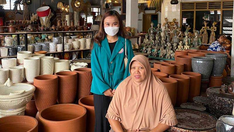 Hadapi Gempuran Persaingan, Pengrajin Gerabah Kembangkan Inovasi ...