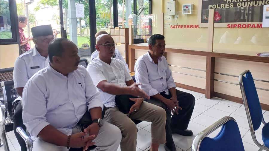 Lurah Krambil Sawit Laporkan Penagih Hutang yang Siram Dirinya ...